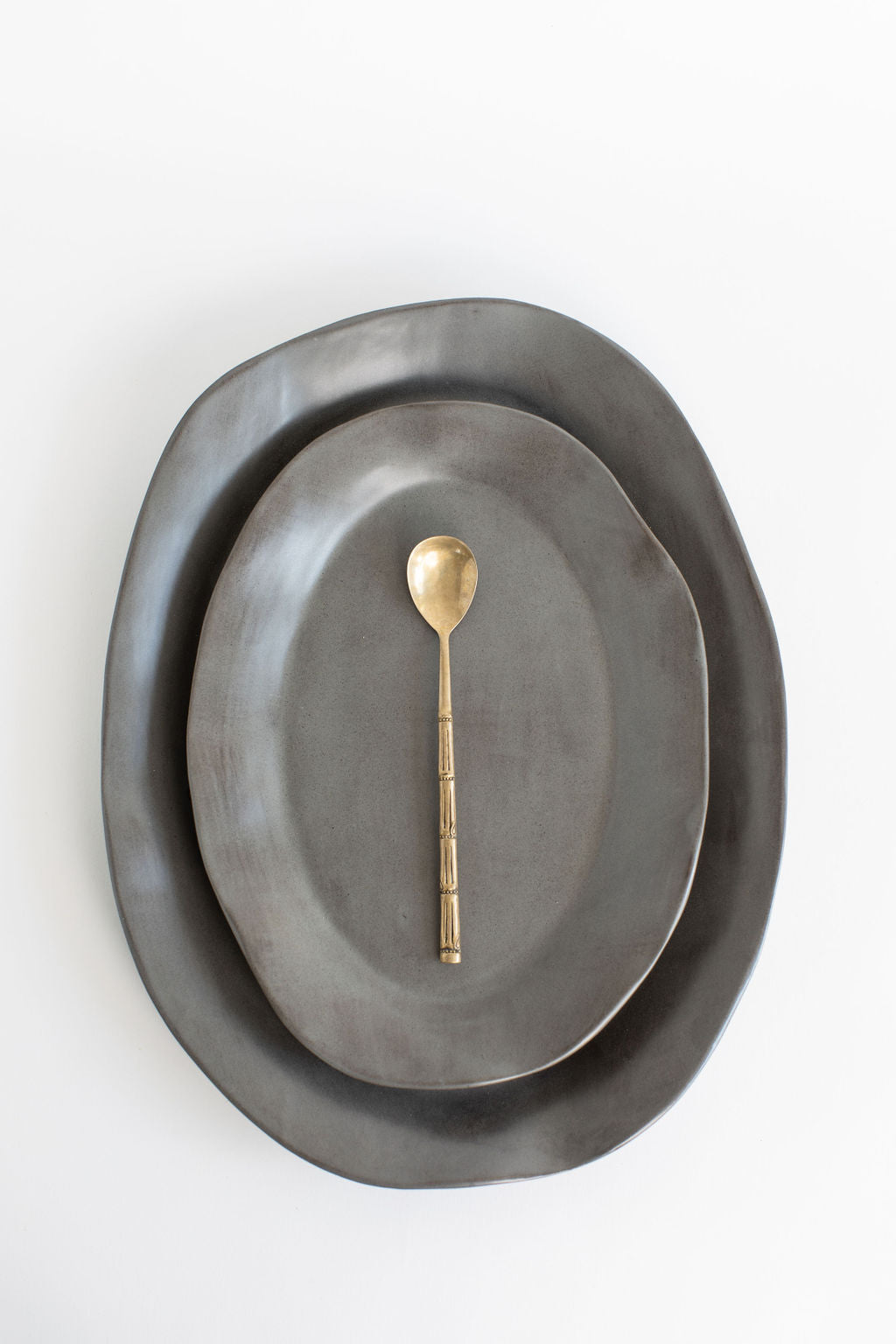 Handmade, ceramic, serving platters and bowls. – Tagliaferro Ceramics